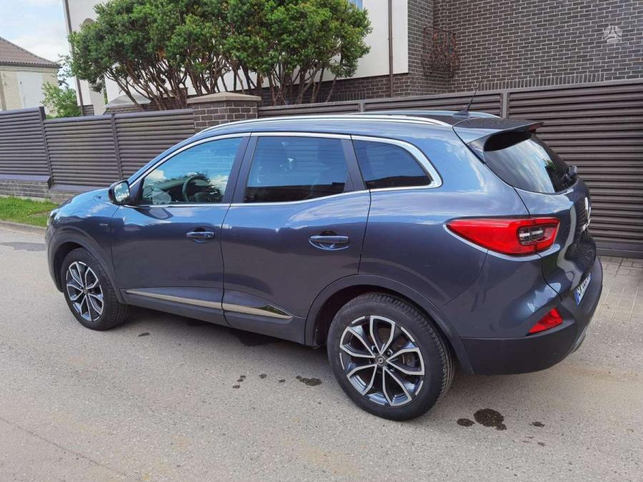 Grey Renault Kadjar 2018 in Kaunas, with an engine capacity of 1.20 L and mileage of 112 thousand km for 5500 €, photo 17 on AUTOMOTO.COM.LV