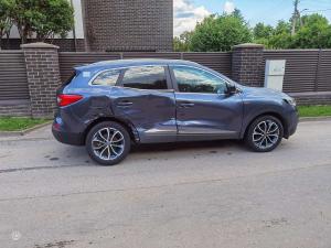 Grey Renault Kadjar 2018 in Kaunas, with an engine capacity of 1.20 L and mileage of 112 thousand km for 5500 €, photo 28 on AUTOMOTO.COM.LV