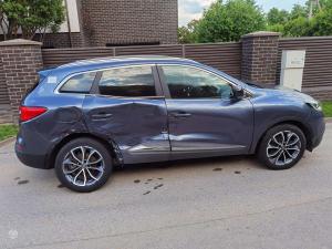 Grey Renault Kadjar 2018 in Kaunas, with an engine capacity of 1.20 L and mileage of 112 thousand km for 5500 €, photo 37 on AUTOMOTO.COM.LV