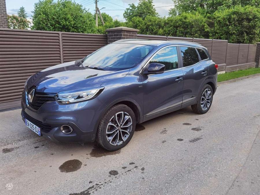 Grey Renault Kadjar 2018 in Kaunas, with an engine capacity of 1.20 L and mileage of 112 thousand km for 5500 €, photo 41 on AUTOMOTO.COM.LV