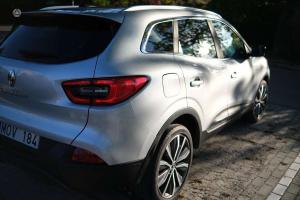 Grey Renault Kadjar 2018 in Klaipeda, with an engine capacity of 1.60 L and mileage of 305 thousand km for 8300 €, photo 6 on AUTOMOTO.COM.LV