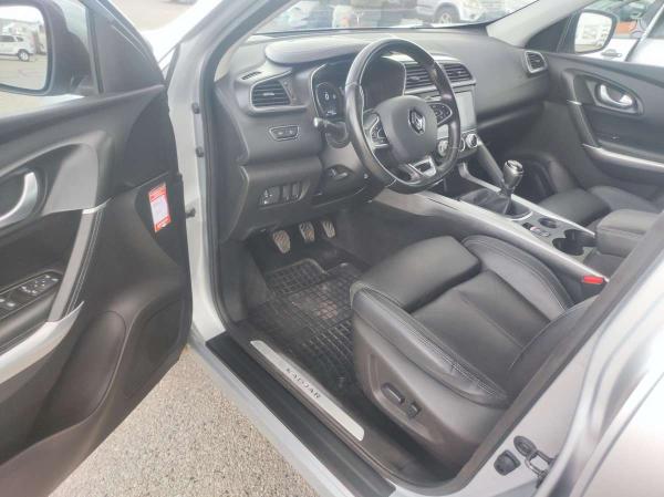 Grey Renault Kadjar 2018 in Marijampole, with an engine capacity of 1.33 L and mileage of 185 thousand km for 9200 €, photo 6 on AUTOMOTO.COM.LV