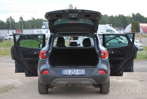 Pelēks Renault Kadjar 2018 Rīga, ar dzinēja tilpumu 1.60 L un nobraukumu 206 tūkst. km par 10990 €, foto 9 vietnē AUTOMOTO.COM.LV