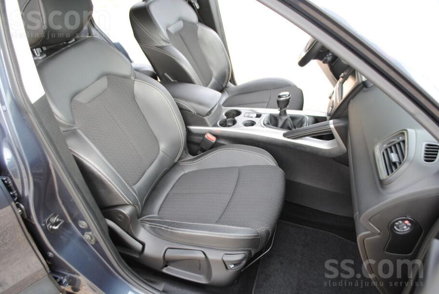 Grey Renault Kadjar 2018 in Riga, with an engine capacity of 1.60 L and mileage of 206 thousand km for 10990 €, photo 16 on AUTOMOTO.COM.LV