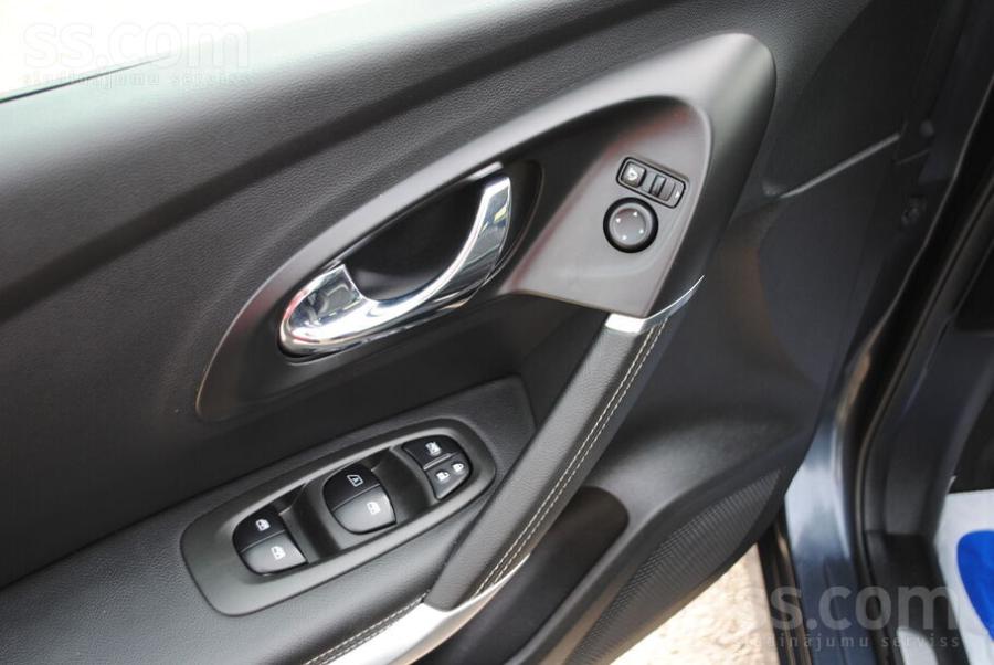 Grey Renault Kadjar 2018 in Riga, with an engine capacity of 1.60 L and mileage of 206 thousand km for 10990 €, photo 21 on AUTOMOTO.COM.LV