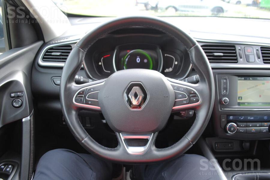 Grey Renault Kadjar 2018 in Riga, with an engine capacity of 1.60 L and mileage of 206 thousand km for 10990 €, photo 25 on AUTOMOTO.COM.LV