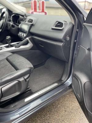 Grey Renault Kadjar 2019 in Vilnius, with an engine capacity of 1.46 L and mileage of 146 thousand km for 14036 €, photo 23 on AUTOMOTO.COM.LV