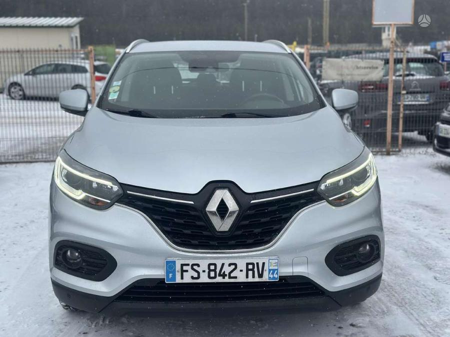 Grey Renault Kadjar 2020 in Vilnius, with an engine capacity of 1.46 L and mileage of 168 thousand km for 13067 €, photo 2 on AUTOMOTO.COM.LV