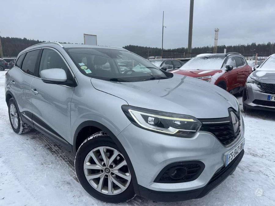 Grey Renault Kadjar 2020 in Vilnius, with an engine capacity of 1.46 L and mileage of 168 thousand km for 13067 €, photo 3 on AUTOMOTO.COM.LV