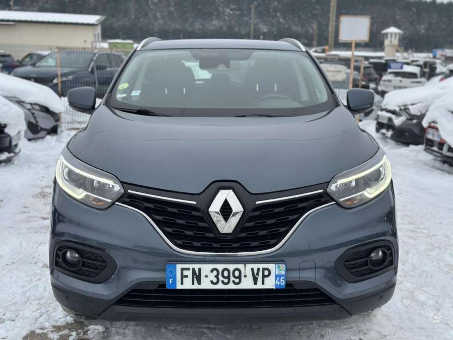 Pelēks Renault Kadjar 2020 Viļņa, ar dzinēja tilpumu 1.46 L un nobraukumu 169 tūkst. km par 13309 €, foto 2 vietnē AUTOMOTO.COM.LV