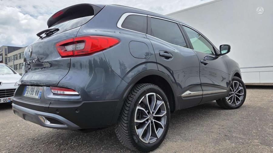 Grey Renault Kadjar 2020 in Taurage, with an engine capacity of 1.46 L and mileage of 140 thousand km for 11800 €, photo 5 on AUTOMOTO.COM.LV