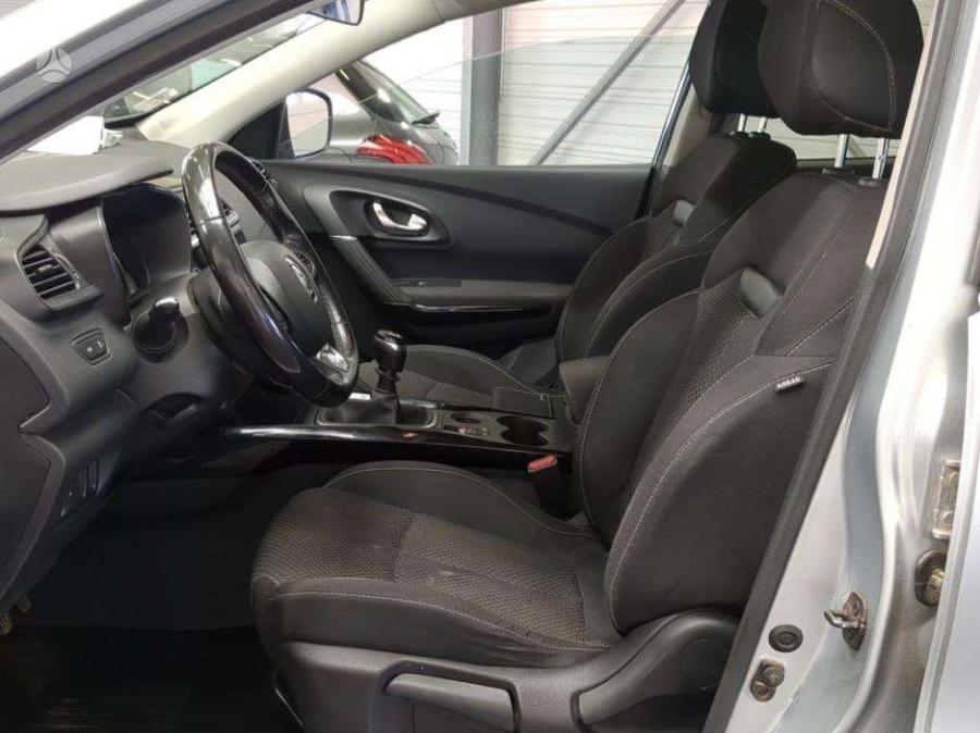 Grey Renault Kadjar 2020 in Vilnius, with an engine capacity of 1.46 L and mileage of 188 thousand km for 12099 €, photo 6 on AUTOMOTO.COM.LV