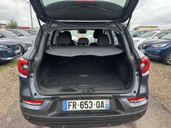 Pelēks Renault Kadjar 2020 Viļņa, ar dzinēja tilpumu 1.46 L un nobraukumu 180 tūkst. km par 12462 €, foto 7 vietnē AUTOMOTO.COM.LV