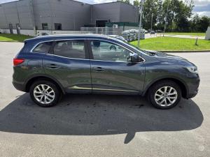 Grey Renault Kadjar 2020 in Vilnius, with an engine capacity of 1.46 L and mileage of 220 thousand km for 11800 €, photo 3 on AUTOMOTO.COM.LV