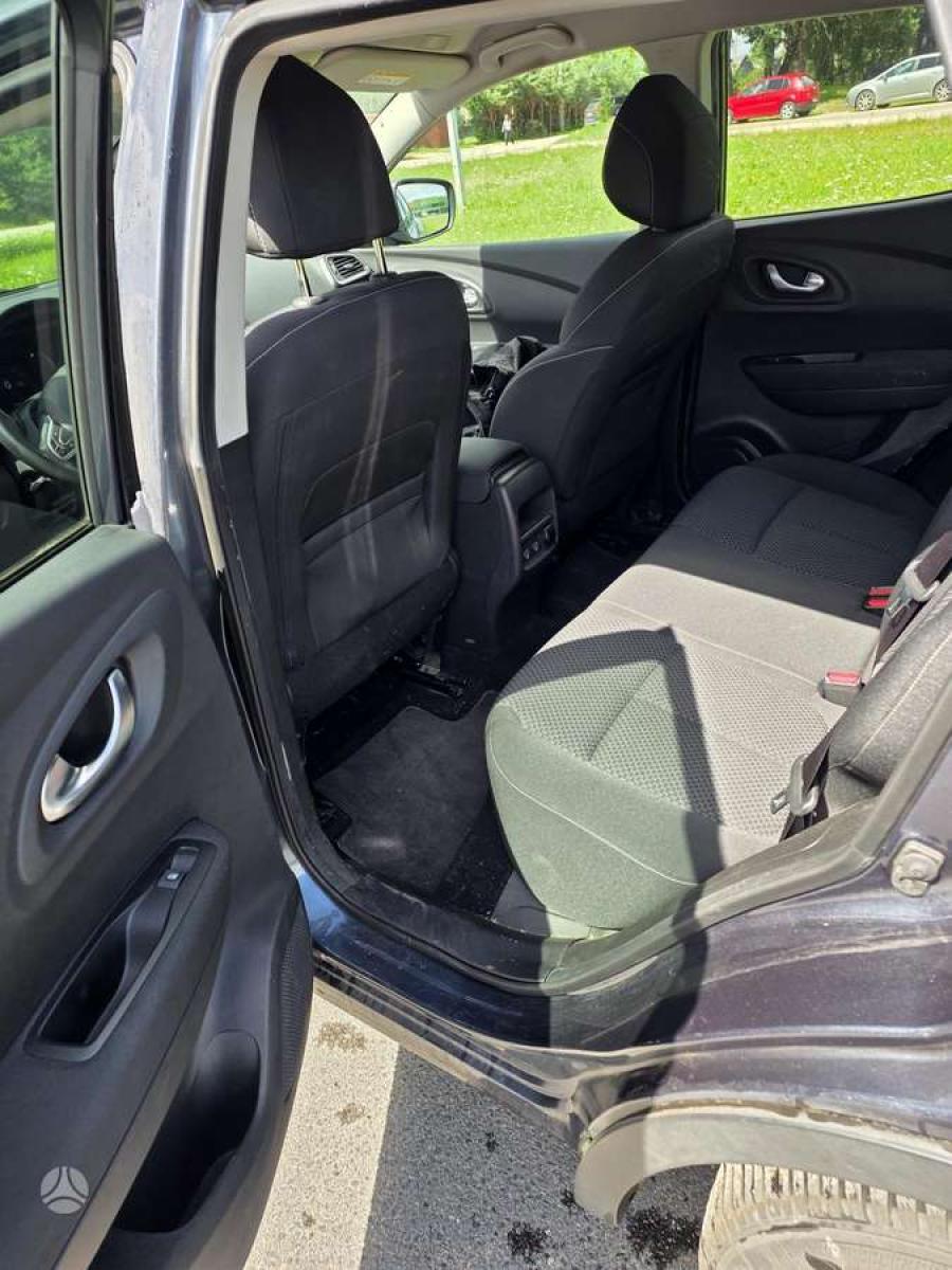 Grey Renault Kadjar 2020 in Vilnius, with an engine capacity of 1.46 L and mileage of 220 thousand km for 11800 €, photo 9 on AUTOMOTO.COM.LV
