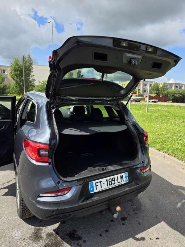 Pelēks Renault Kadjar 2020 Viļņa, ar dzinēja tilpumu 1.46 L un nobraukumu 220 tūkst. km par 11800 €, foto 10 vietnē AUTOMOTO.COM.LV