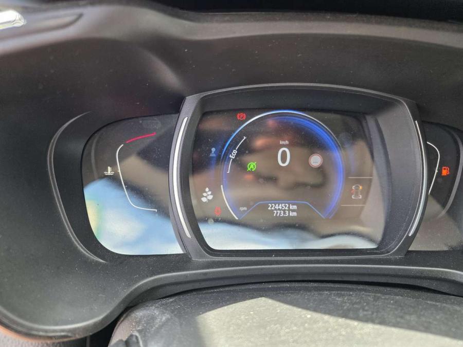 Grey Renault Kadjar 2020 in Vilnius, with an engine capacity of 1.46 L and mileage of 220 thousand km for 11800 €, photo 12 on AUTOMOTO.COM.LV