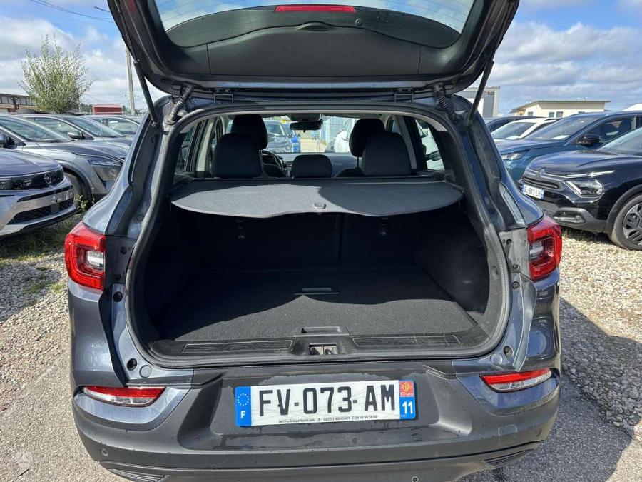 Grey Renault Kadjar 2020 in Vilnius, with an engine capacity of 1.46 L and mileage of 195 thousand km for 11494 €, photo 9 on AUTOMOTO.COM.LV