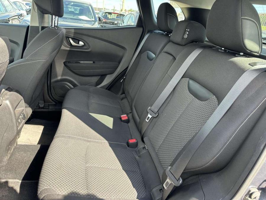 Grey Renault Kadjar 2020 in Vilnius, with an engine capacity of 1.46 L and mileage of 195 thousand km for 11494 €, photo 13 on AUTOMOTO.COM.LV