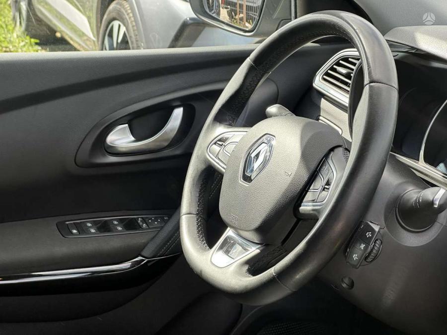 Grey Renault Kadjar 2020 in Vilnius, with an engine capacity of 1.46 L and mileage of 195 thousand km for 11494 €, photo 19 on AUTOMOTO.COM.LV