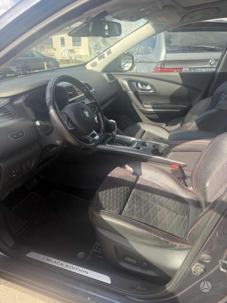 Pelēks Renault Kadjar 2020 Viļņa, ar dzinēja tilpumu 1.46 L un nobraukumu 200 tūkst. km par 10950 €, foto 16 vietnē AUTOMOTO.COM.LV