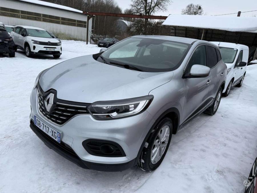Pelēks Renault Kadjar 2021 Kauņa, ar dzinēja tilpumu 1.33 L un nobraukumu 135 tūkst. km par 13068 €, foto 2 vietnē AUTOMOTO.COM.LV