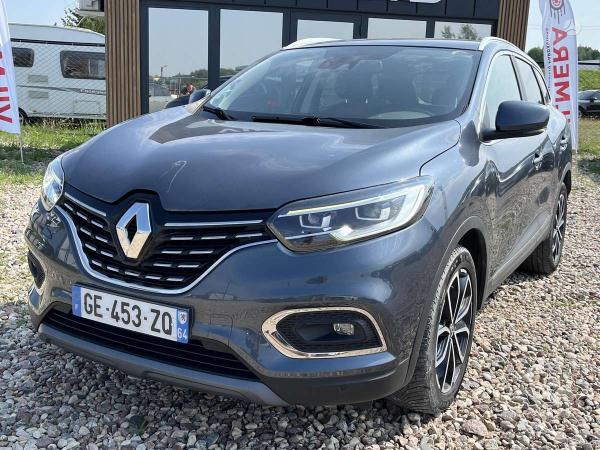 Grey Renault Kadjar 2021 in Vilnius, with an engine capacity of 1.33 L and mileage of 233 thousand km for 12099 €, photo 1 on AUTOMOTO.COM.LV