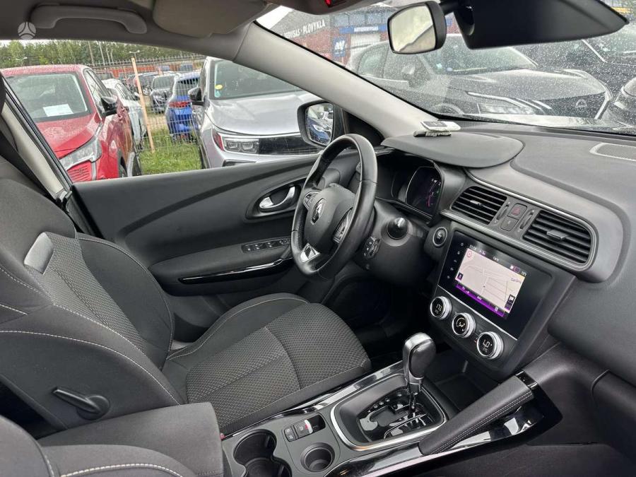Pelēks Renault Kadjar 2021 Viļņa, ar dzinēja tilpumu 1.46 L un nobraukumu 186 tūkst. km par 13672 €, foto 18 vietnē AUTOMOTO.COM.LV