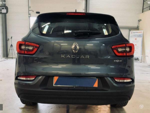 Grey Renault Kadjar 2022 in Vilnius, with an engine capacity of 1.46 L and mileage of 200 thousand km for 12200 €, photo 6 on AUTOMOTO.COM.LV