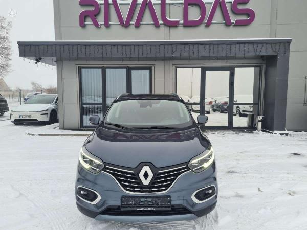 Grey Renault Kadjar 2022 in Siauliai, with an engine capacity of 1.33 L and mileage of 168 thousand km for 15718 €, photo 1 on AUTOMOTO.COM.LV