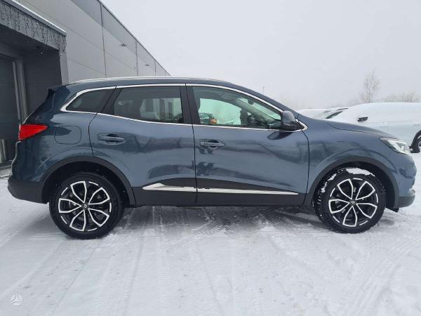 Grey Renault Kadjar 2022 in Siauliai, with an engine capacity of 1.33 L and mileage of 168 thousand km for 15718 €, photo 8 on AUTOMOTO.COM.LV