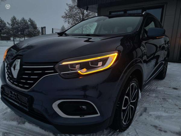 Grey Renault Kadjar 2022 in Siauliai, with an engine capacity of 1.33 L and mileage of 168 thousand km for 15718 €, photo 11 on AUTOMOTO.COM.LV