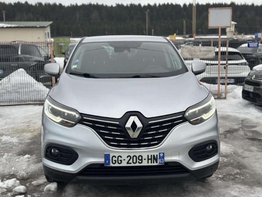 Grey Renault Kadjar 2022 in Vilnius, with an engine capacity of 1.33 L and mileage of 170 thousand km for 14277 €, photo 2 on AUTOMOTO.COM.LV