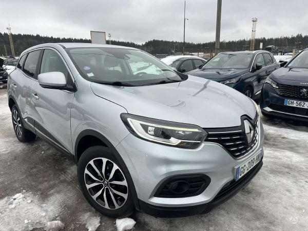 Pelēks Renault Kadjar 2022 Viļņa, ar dzinēja tilpumu 1.33 L un nobraukumu 170 tūkst. km par 14277 €, foto 3 vietnē AUTOMOTO.COM.LV