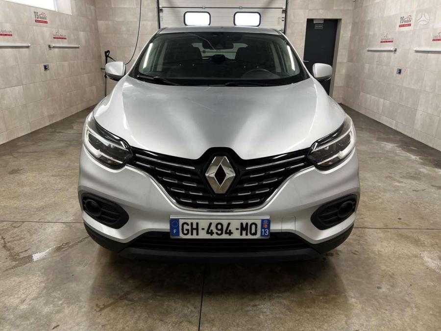 Pelēks Renault Kadjar 2022 Marijampole, ar dzinēja tilpumu 1.33 L un nobraukumu 104 tūkst. km par 14762 €, foto 3 vietnē AUTOMOTO.COM.LV