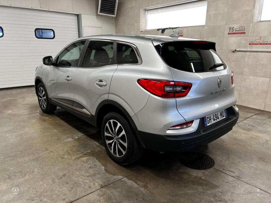 Pelēks Renault Kadjar 2022 Marijampole, ar dzinēja tilpumu 1.33 L un nobraukumu 104 tūkst. km par 14762 €, foto 7 vietnē AUTOMOTO.COM.LV