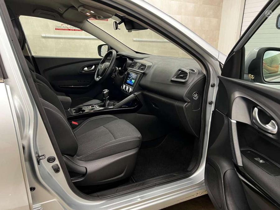 Pelēks Renault Kadjar 2022 Marijampole, ar dzinēja tilpumu 1.33 L un nobraukumu 104 tūkst. km par 14762 €, foto 9 vietnē AUTOMOTO.COM.LV