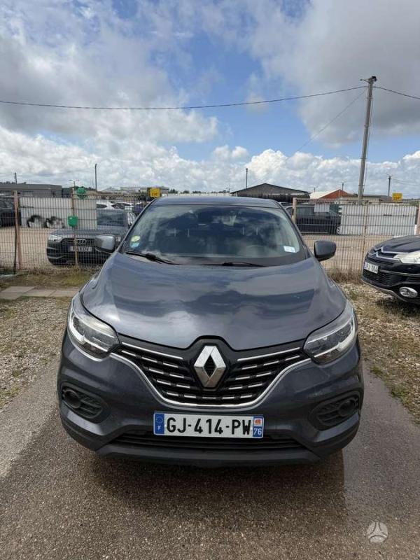 Серый Рено Kadjar 2022 в Вильнюс, объемом двигателя 1.46 л и пробегом 180 тыс. км за 11950 €, фото 2 на AUTOMOTO.COM.LV