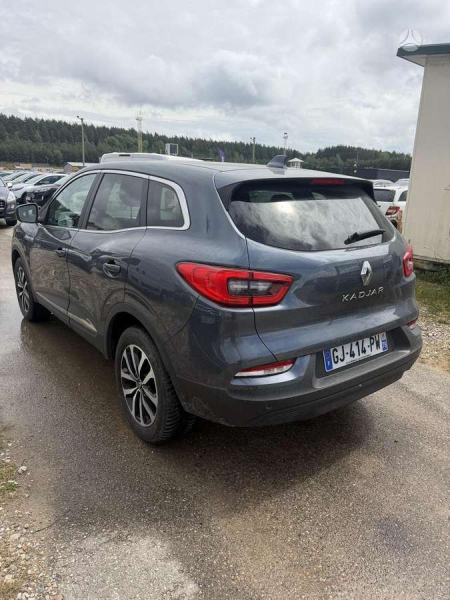 Grey Renault Kadjar 2022 in Vilnius, with an engine capacity of 1.46 L and mileage of 180 thousand km for 11950 €, photo 7 on AUTOMOTO.COM.LV