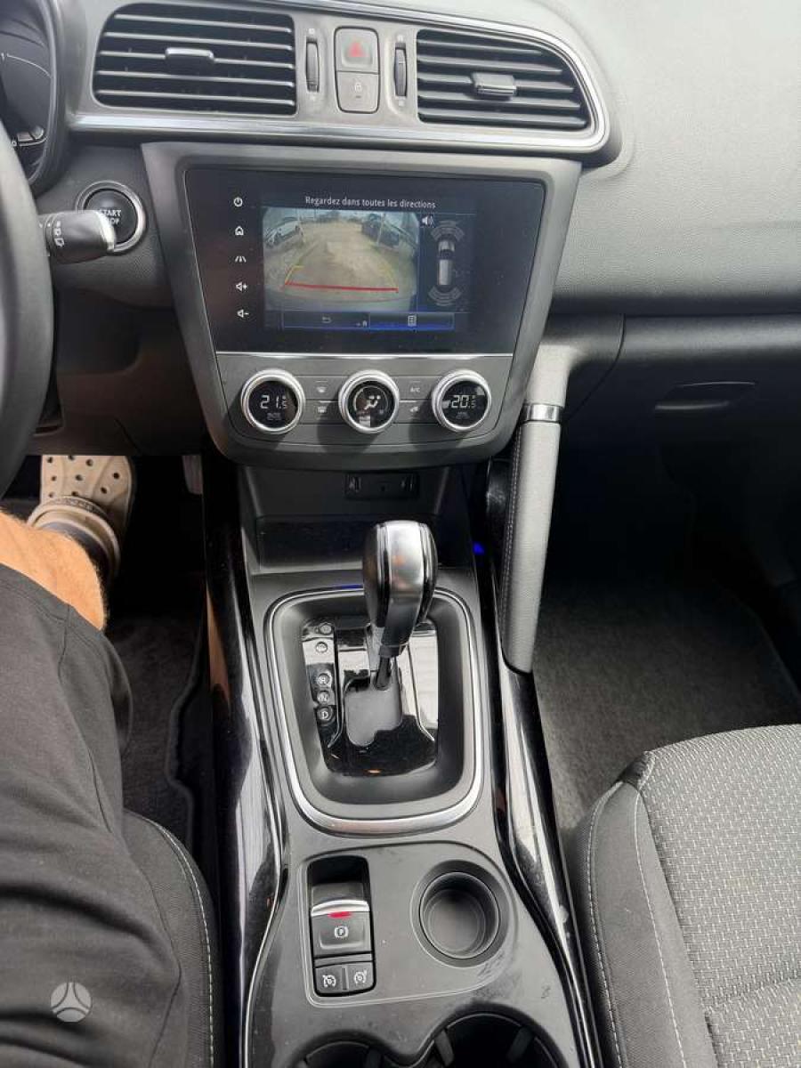 Grey Renault Kadjar 2022 in Vilnius, with an engine capacity of 1.46 L and mileage of 180 thousand km for 11950 €, photo 14 on AUTOMOTO.COM.LV