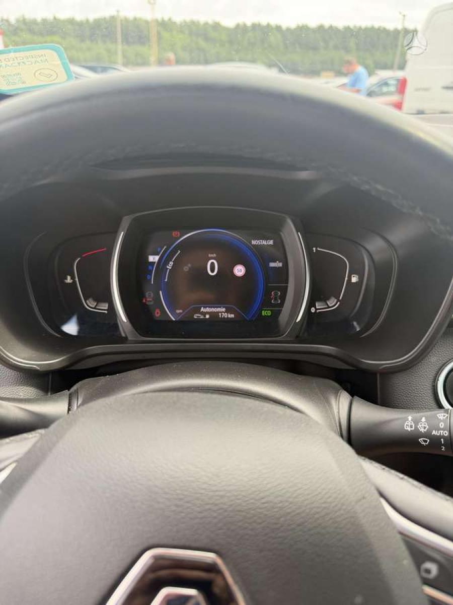 Grey Renault Kadjar 2022 in Vilnius, with an engine capacity of 1.46 L and mileage of 180 thousand km for 11950 €, photo 15 on AUTOMOTO.COM.LV