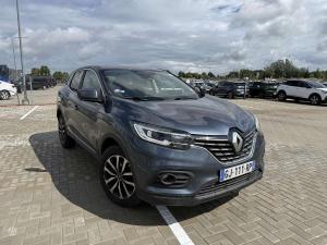 Grey Renault Kadjar 2022 in Taurage, with an engine capacity of 1.33 L and mileage of 103 thousand km for 12947 €, photo 3 on AUTOMOTO.COM.LV
