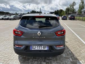 Grey Renault Kadjar 2022 in Taurage, with an engine capacity of 1.33 L and mileage of 103 thousand km for 12947 €, photo 7 on AUTOMOTO.COM.LV