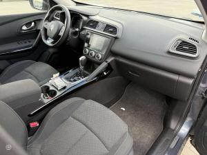 Grey Renault Kadjar 2022 in Taurage, with an engine capacity of 1.33 L and mileage of 103 thousand km for 12947 €, photo 11 on AUTOMOTO.COM.LV