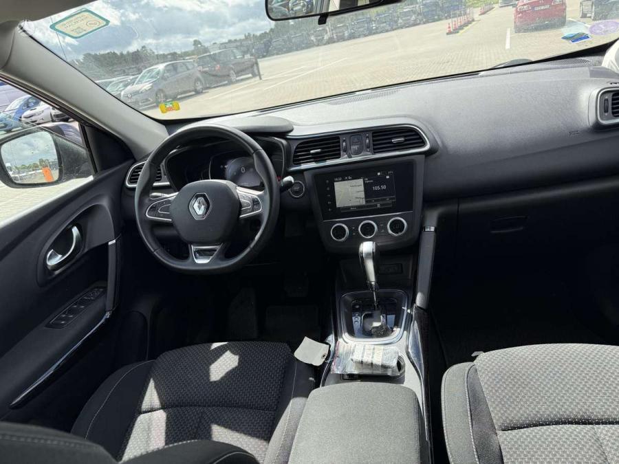 Grey Renault Kadjar 2022 in Taurage, with an engine capacity of 1.33 L and mileage of 103 thousand km for 12947 €, photo 13 on AUTOMOTO.COM.LV
