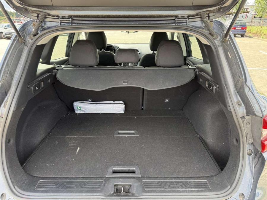 Grey Renault Kadjar 2022 in Taurage, with an engine capacity of 1.33 L and mileage of 103 thousand km for 12947 €, photo 14 on AUTOMOTO.COM.LV