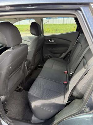 Grey Renault Kadjar 2022 in Taurage, with an engine capacity of 1.33 L and mileage of 103 thousand km for 12947 €, photo 16 on AUTOMOTO.COM.LV