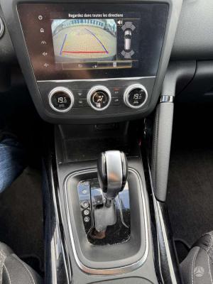 Grey Renault Kadjar 2022 in Taurage, with an engine capacity of 1.33 L and mileage of 103 thousand km for 12947 €, photo 24 on AUTOMOTO.COM.LV