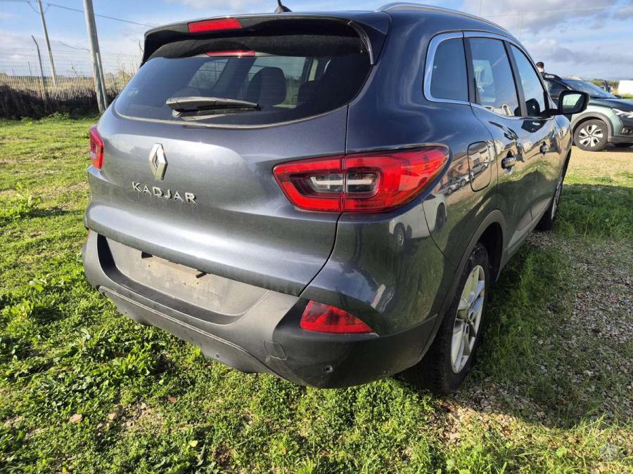 Pelēks Renault Kadjar 2018 Utena, ar dzinēja tilpumu 1.60 L un nobraukumu 223 tūkst. km par 7250 €, foto 2 vietnē AUTOMOTO.COM.LV