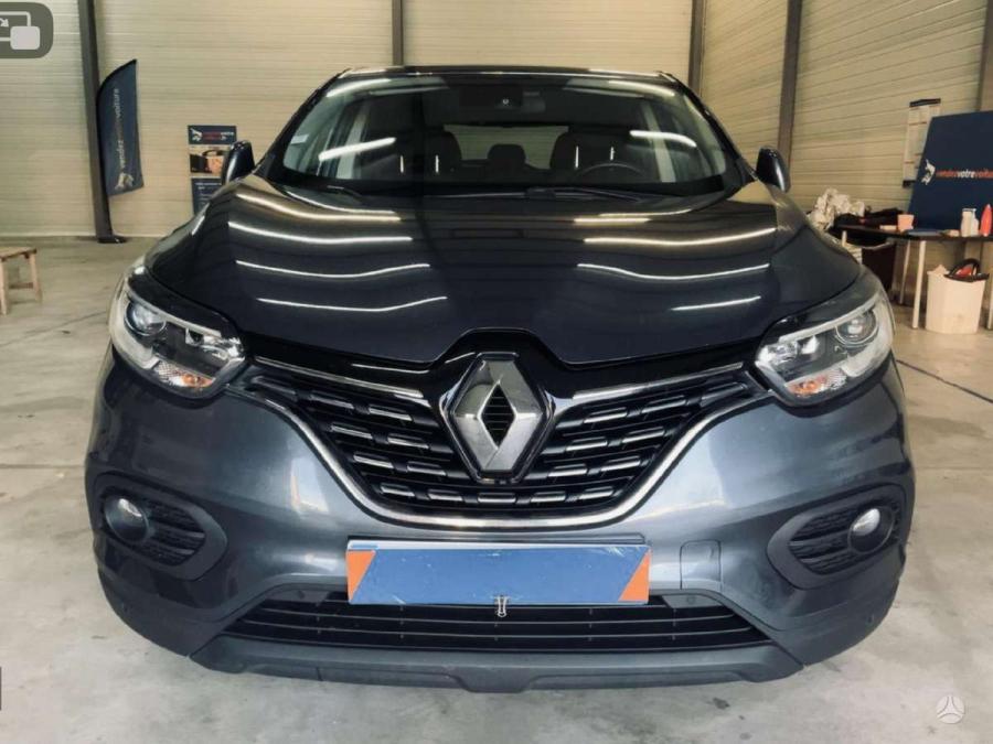 Grey Renault Kadjar 2022 in Vilnius, with an engine capacity of 1.46 L and mileage of 200 thousand km for 12200 €, photo 2 on AUTOMOTO.COM.LV